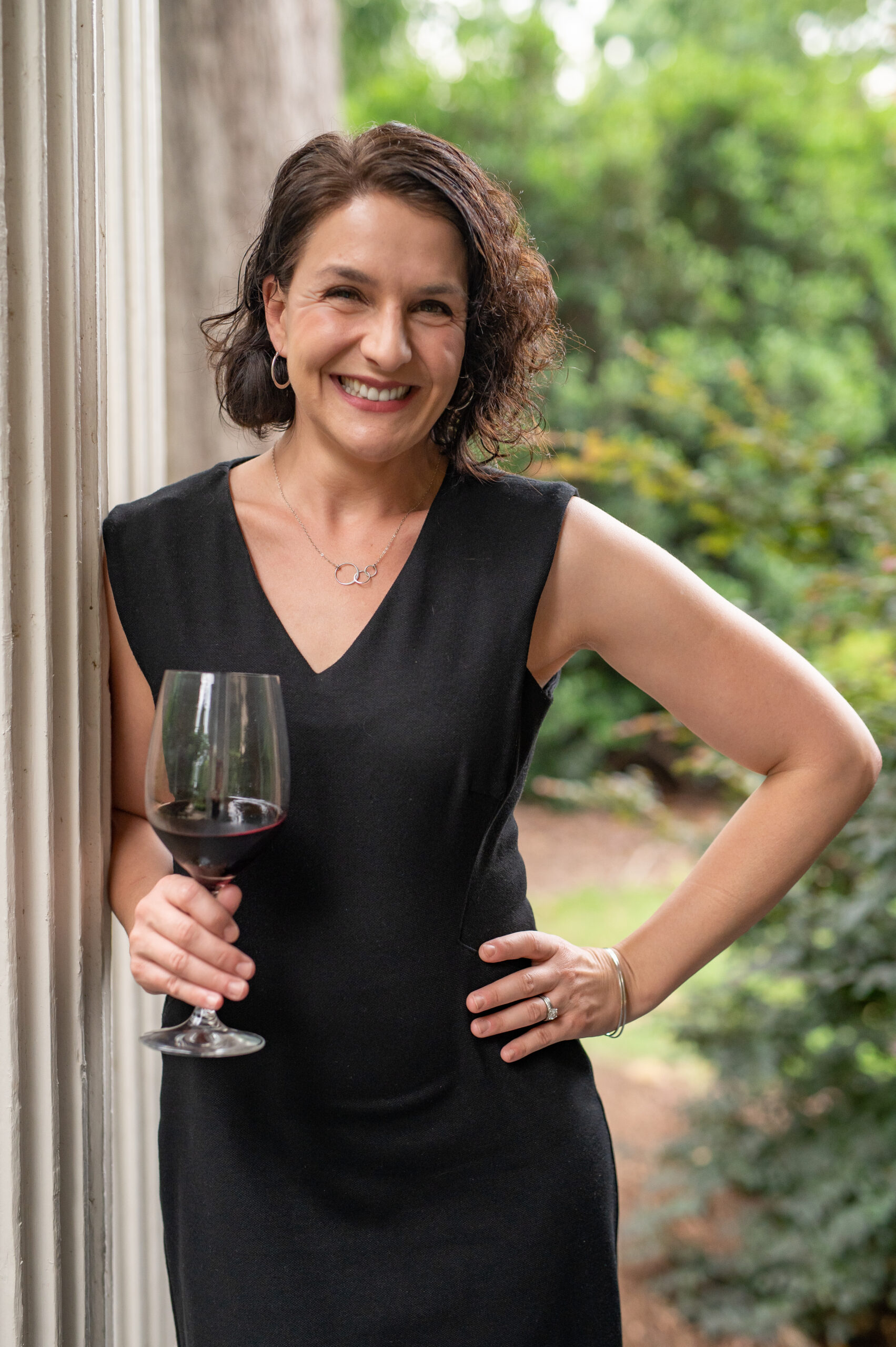 The Author Series with Elizabeth Schneider – discover.wineaccess.com